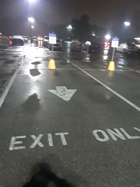 Hmmm One Way Parking Rhmmmmm