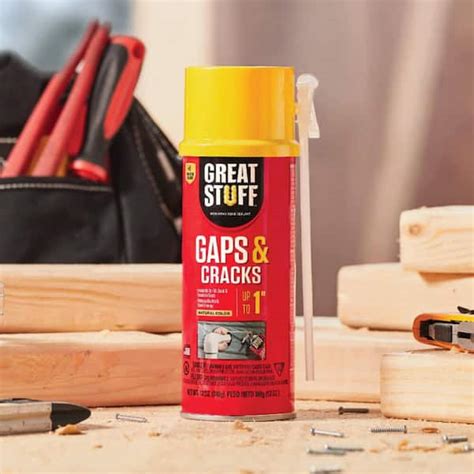 Great Stuff 12 Oz Gaps And Cracks Insulating Spray Foam Sealant 4 Pack 227112 The Home Depot