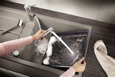 Планируйте с умом: большая кухонная мойка для маленькой кухни