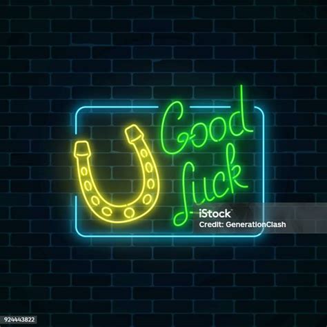 행운을 소원와 어두운 벽돌 벽 바탕에 사각형 프레임에 말굽 빛나는 네온 사인 가능성에 대한 스톡 벡터 아트 및 기타 이미지 가능성 공휴일 금 금속 Istock