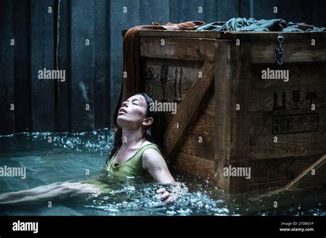 Nowhere Anna Castillo 2023 Ph Emilio Pereda © Netflix Courtesy