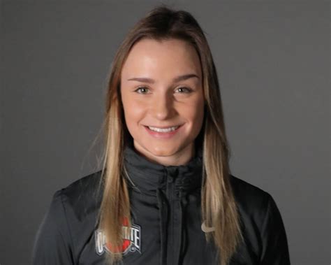 Paige Hopper Nil Profile Opendorse