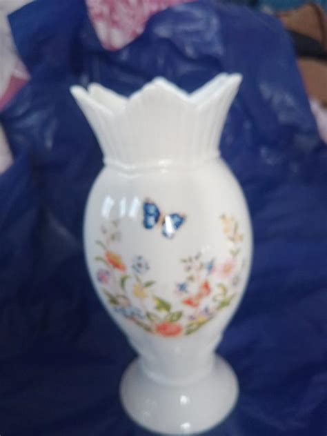 Колекційна фарфорова ваза Cottage Garden Aynsley — ціна 750 грн у каталозі Вази Купити товари