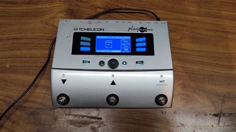 Vends TC Helicon Play Electric pédale multi-effet pour Voix et Guitare ...