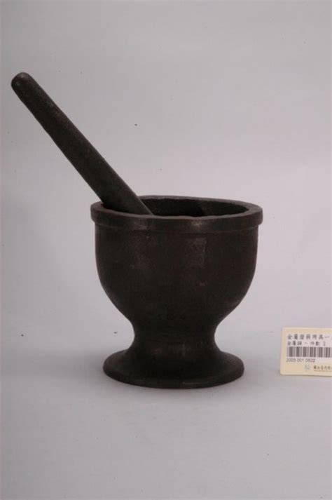 研缽及研杵一組 藏品資料 國立臺灣歷史博物館典藏網