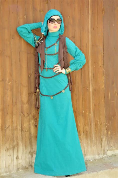 Gilet Et Longue Robe Bleue Hijab Arab Fashion Muslim Muslimah Ladies Women Styles