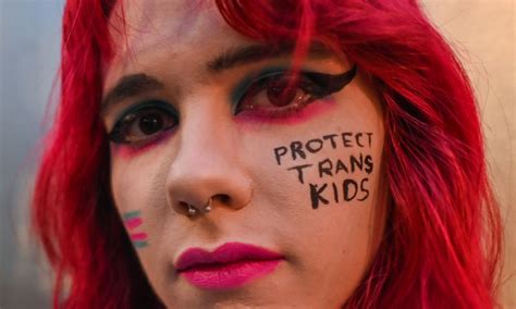 Jenna Ortega Lesbian Star Floors Fans With Steamy Kissing Scene