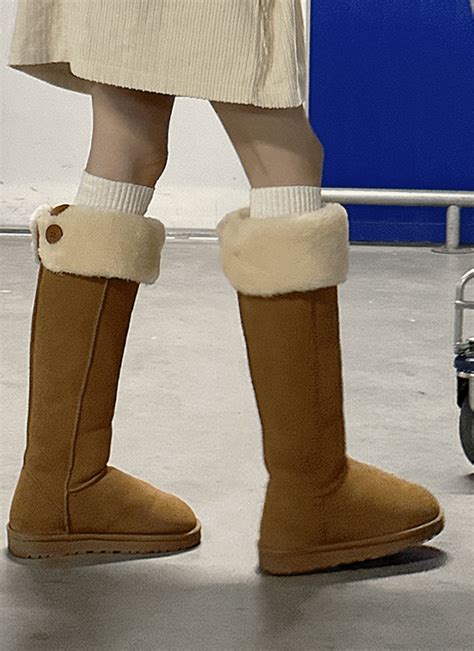 천연가죽 도톰한 양모 단추 어그 롱부츠