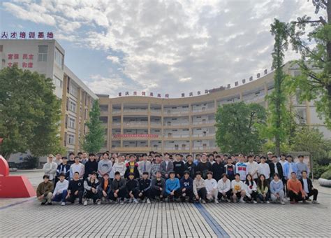 让工业机器人更好“动”起来，工业机器人系统运维员培训班正式开班 中国机器人网