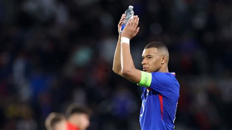 „ექსტრემისტები ძალიან ახლოს არიან ძალაუფლებასთან“ — მბაპე ახალგაზრდებს