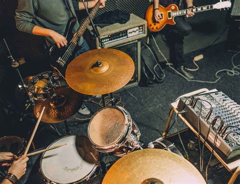 15 Best Solid State Guitar Amplifiers Of All Time