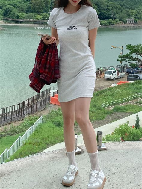 하프닌 여리~ 레쓰 라운드넥 레터링 슬림핏 딱붙는 H라인 면 코튼 페미닌 캐주얼 유니크 H라인 여름 썸머 반팔 미니 원피스