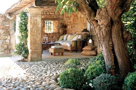 Беседки из камня: красивые проекты (16 фото)