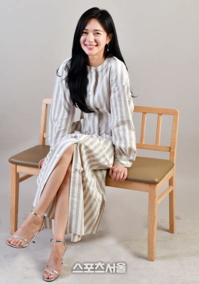여자연예인 맨발 발가락 모음 Tumbex