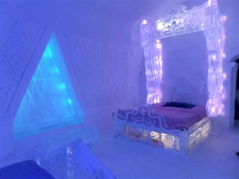 10 Incredible Ice Hotels Themed Hotel Rooms Ice Hotel Frozen Room