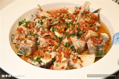 剁椒鱼块摄影图 传统美食 餐饮美食 摄影图库 昵图网