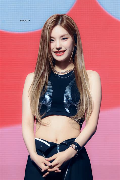Yeji Ritzynsfw