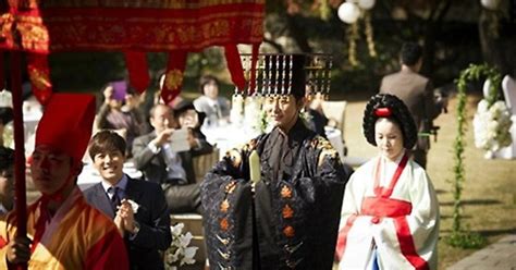 채림 가오쯔치 전통혼례 사진 공개 두 번째 결혼식 단아하고 행복한 모습