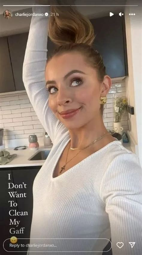 Inside Corrie Daisy Stars Stunning Home Epic Views Enormous Bed And