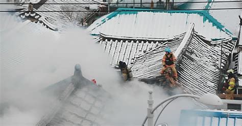 서울 청량리농수산물시장서 화재진압 중1보