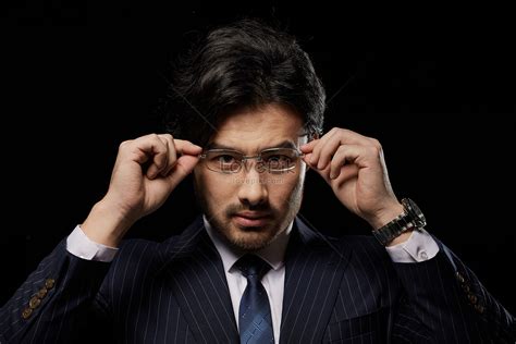 안경을 쓴 정장 남성 인물 사진 무료 다운로드 Lovepik