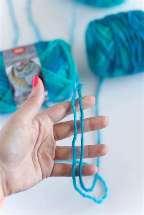 Quick And Easy Crochet Cowl Scarf W Fringe Scattered Thoughts Of A