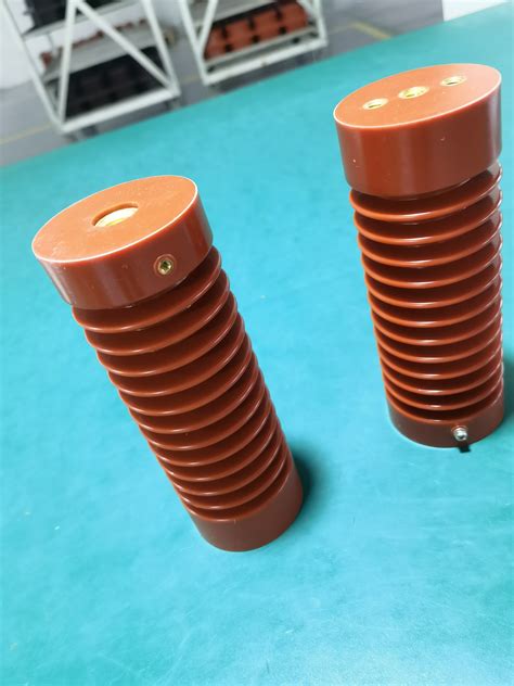 H 210mm 24kv 80 Pf Epoxy Resin Capacitor Insulator With Indicator In Switchgear