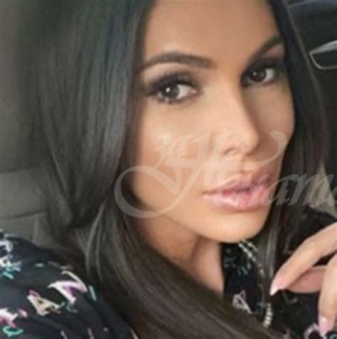 Синът на Алисия и Валери Божинов стана голямо момче Няма да го познаете снимка За Жената