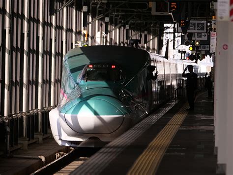 新幹線e5系・h5電車「はやぶさ」