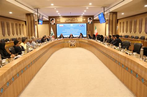 سایت اصلی دانشگاه اصفهان دیدار سفیر استرالیا با رئیس دانشگاه اصفهان؛ گامی در جهت تقویت همکاری