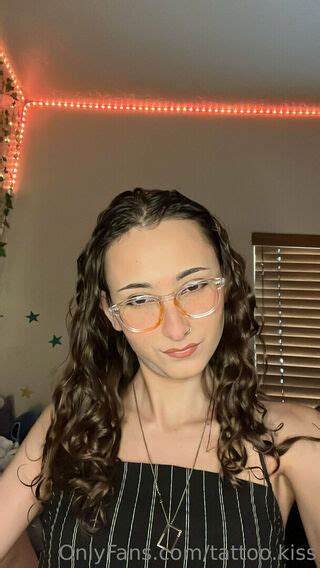 Tattoo Kiss Nude Onlyfans Nudostar Tv