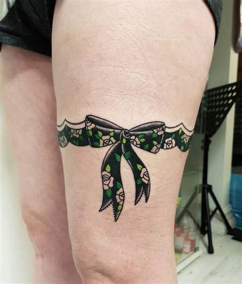 Garter Tattoos The Perfect Blend Of Sultry And Sweet Art And Design
