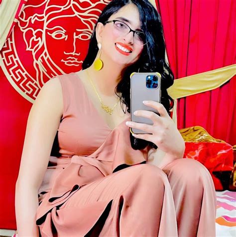 شادی کے بعد ہر رات میرا شوہر پرفیوم آگے پڑھیں Myaskwhatandhow