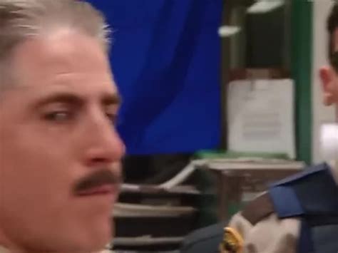 Yarn Five Calls A Day Reno 911 2003 S02e10 Raineesha X