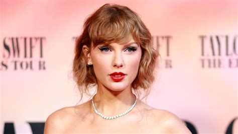 6 Times Taylor Swift Went Makeup Free And Looked Flawless