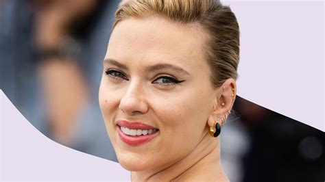 Scarlett Johansson Has A Genius Hack For Lifted Lashes Glamour Uk