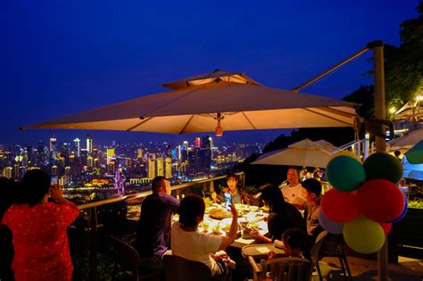 重庆南岸夜经济点燃城市活力 城市 中国小康网