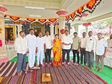 వైఎస్సార్‌ జిల్లా కుమార్తెకు ఆదర్శ వివాహం చేసిన ఎమ్మెల్యే రాచమల్లు ఫొటోలు Proddatur Mla