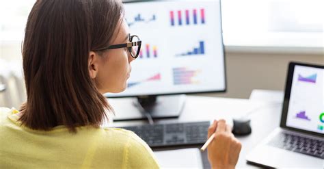 Transforming Recruitment With Predictive Hiring Metrics Plum