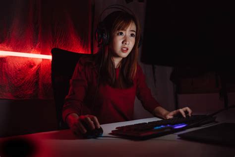 510개 이상의 Fps 스톡 사진 그림 및 Royalty Free 이미지 Istock