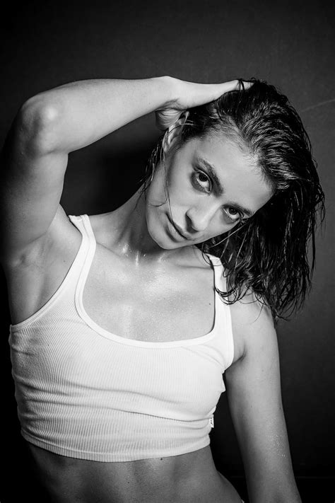 Laysla De Oliveira