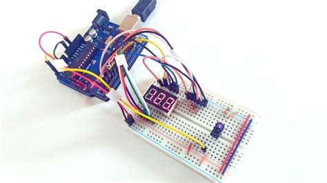 contador com display 7 segmentos 3 dígitos arduino e cia