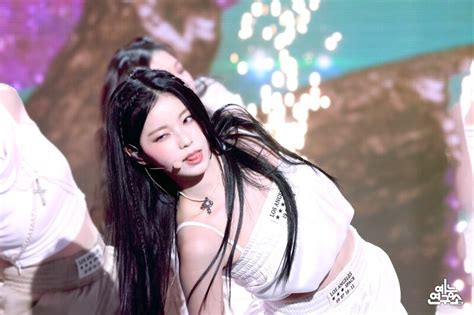 240120 Nmixx Kyujin Dash And Sonar At Show Musiccore Kpopping