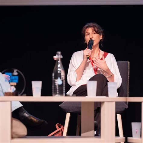 Isabelle Ellis ~ Longueur Dondes ~ Festival De La Radio Et De Lécoute