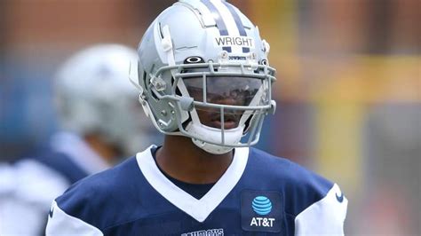 Bears Sign Gigantic Cb Just 1 Day After His Release From Vikings