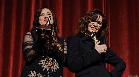 Gina Gershon And Jennifer Tilly On Bounds Landmark Lesbian Sex Scenes