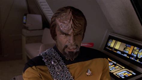 5 Controversial Star Trek The Next Generation Scenes Nobody Likes To Talk About