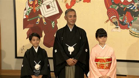 「双子でしたっけ？」市川團十郎 長女＆長男の仲良しショットに反響！大人びた2人に「お母さんそっくり」「なんだか涙が出る」 めざまし