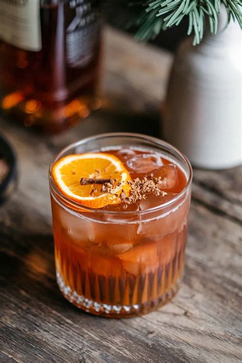 15 Delicious Christmas Bourbon Cocktails Howdykitchen