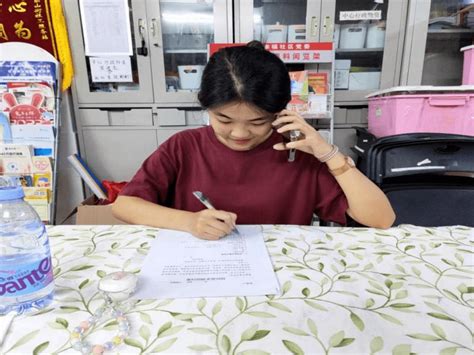 【学工快讯】寻访居民需求 共创和谐社区——林学与风景园林学院团委开展天河区和谐社区调查志愿服务活动实践大学生 【学工快讯】寻访居民需求 共创和谐社区——林学与风景园林学院团委开展天河区和谐社区调查志愿服务活动实践大学生